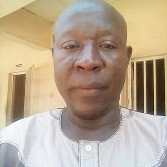 Veteran actor Sani Idris aka Moɗa has died