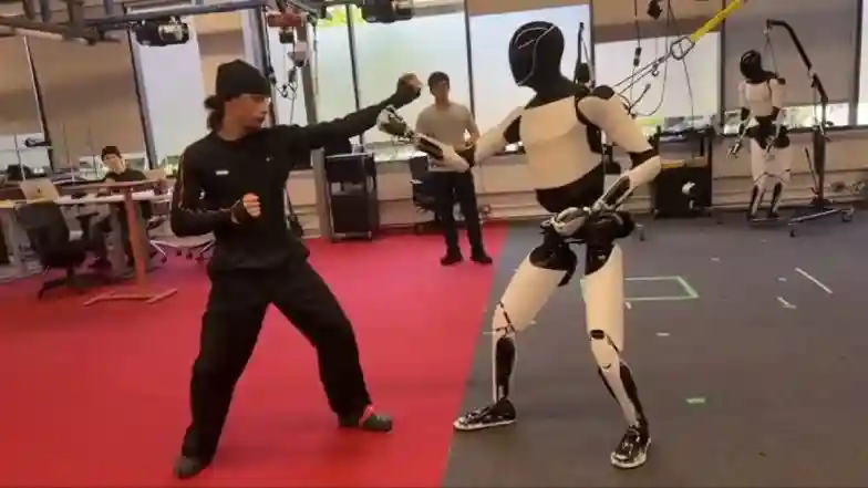 Elon Musk releases video of Tesla Optimus robot learning martial arts ...